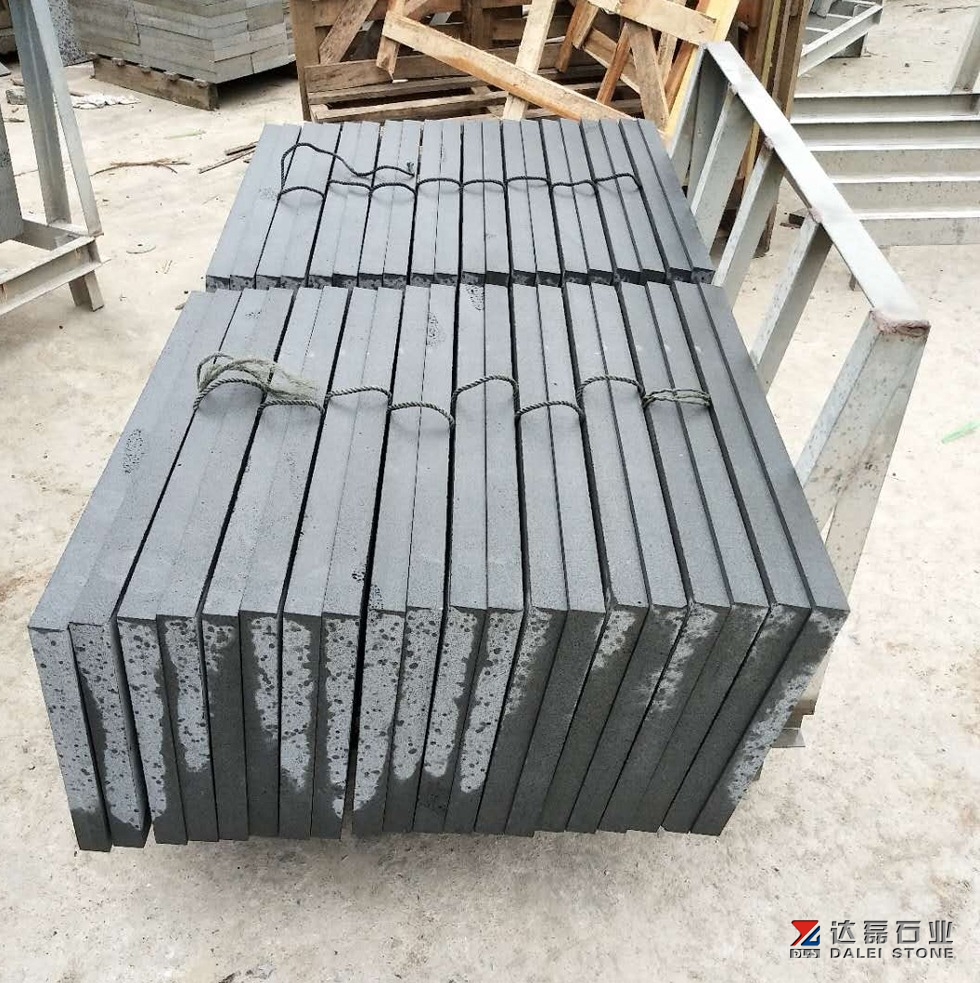 Dalei Blue Basalt Pavers Honed Finish Wat With Cat Paws