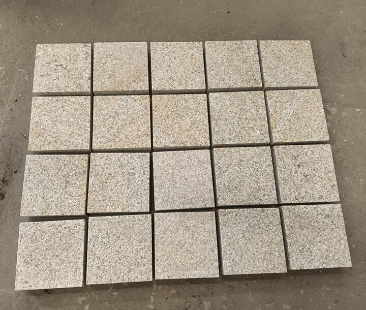 Sunset Gold Granite Yellow Rusty G682 Granite Cube Stone Bush Hammered