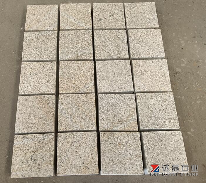 Sunset Gold Granite Yellow Rusty G682 Granite Cube Stone Bush Hammered